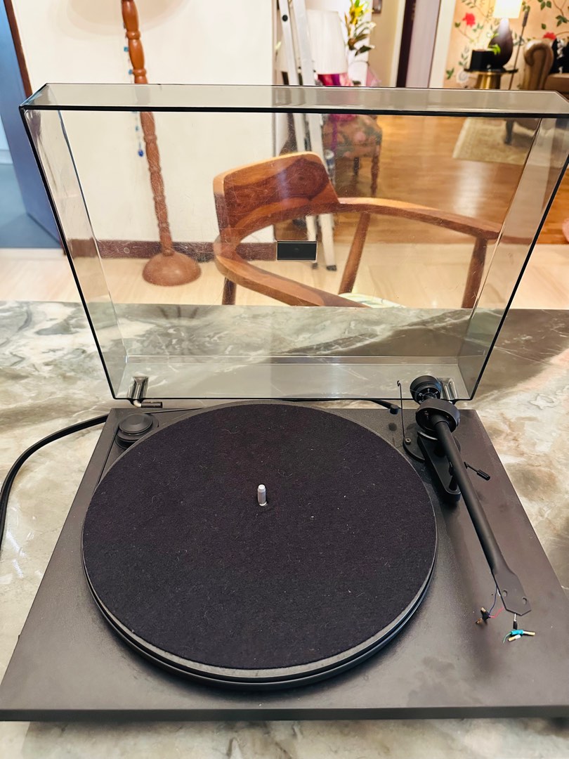 Project debut turntable, Audio, Other Audio Equipment on Carousell