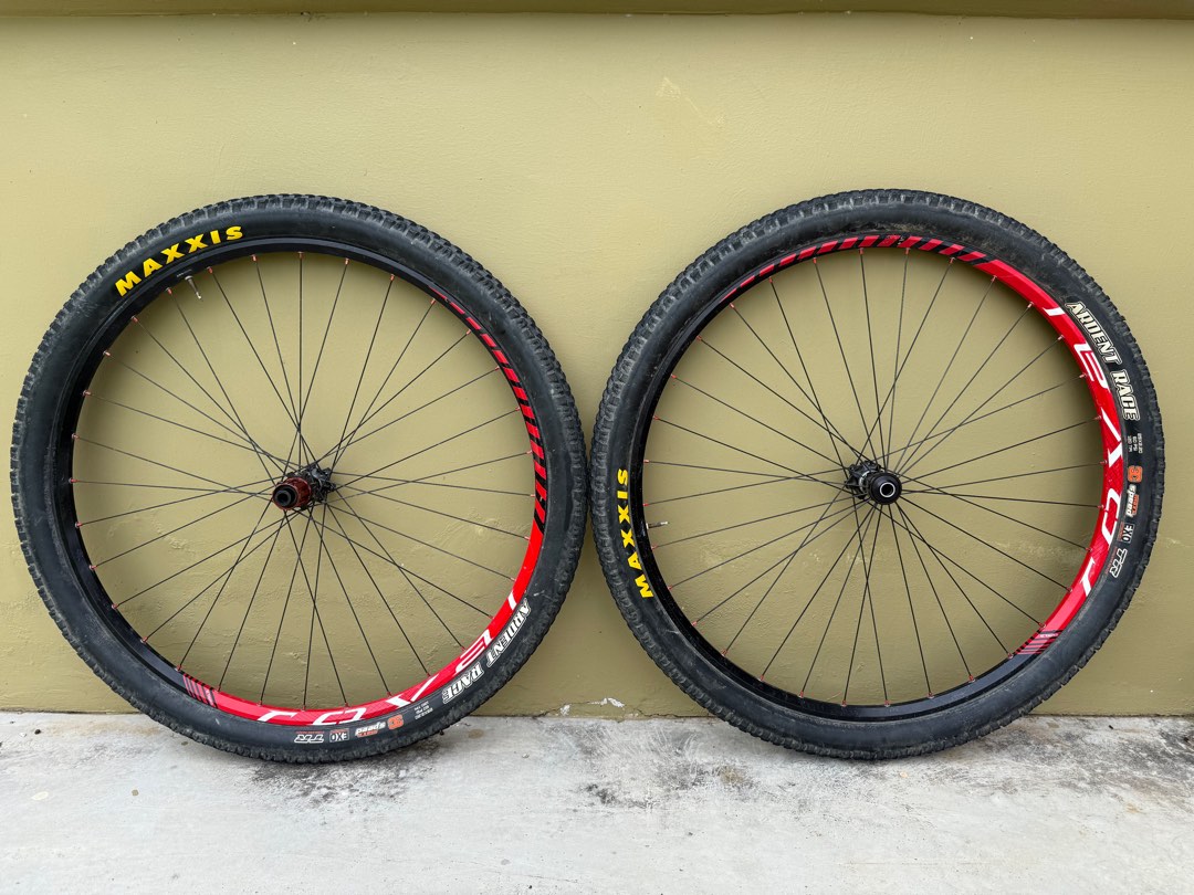 Specialized ROVAL MTB 29er Wheelset, Sports Equipment, Bicycles & Parts ...