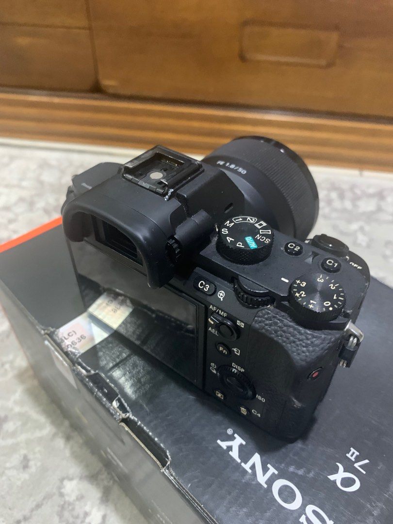 Sony A7ii with 50mm F1.8 lens, Photography, Cameras on Carousell