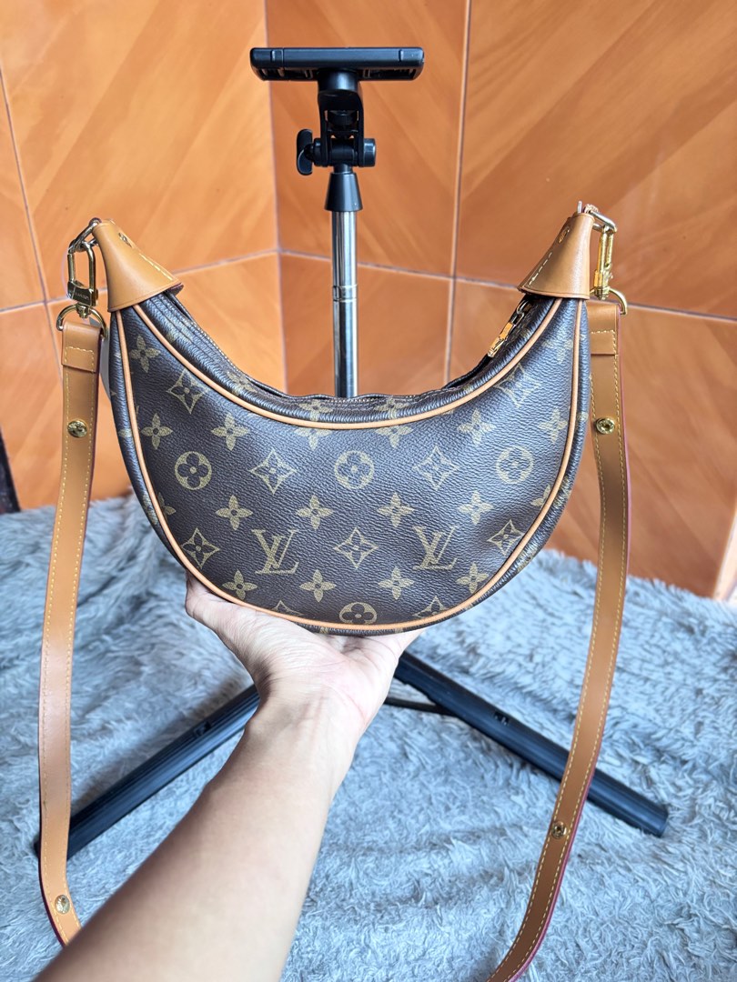 Tas LV Loop Monogram, Barang Mewah, Tas & Dompet di Carousell