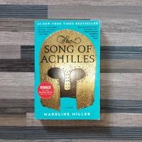 THE SONG OF ACHILLES (ORIGINAL), Buku & Alat Tulis, Buku di Carousell