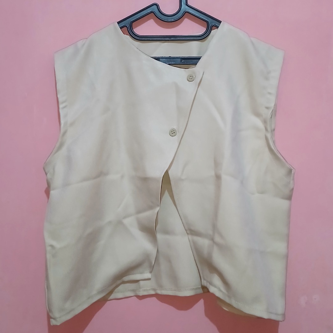 Vest Rompi Cream Praya Clo, Fesyen Wanita, Pakaian Wanita, Jumpsuits di ...