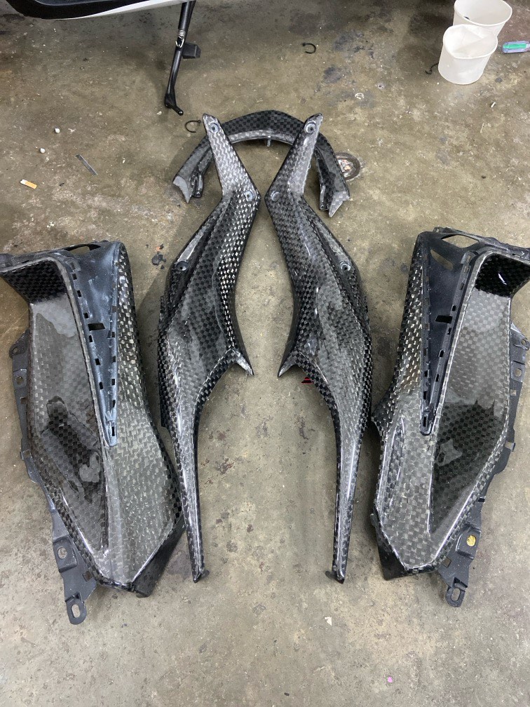 XMAX V2 F1 CARBON, Motorcycles, Motorcycle Accessories on Carousell