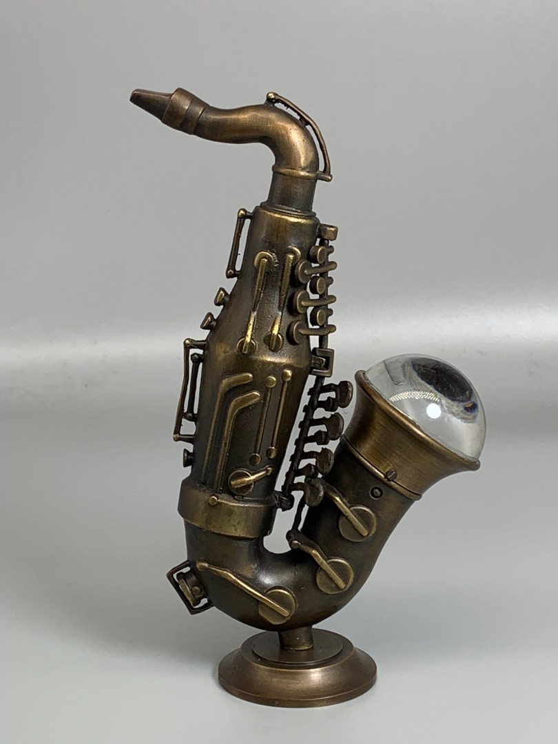 纯铜萨克斯钟表 Pure copper saxophone clock, Hobbies & Toys, Memorabilia ...