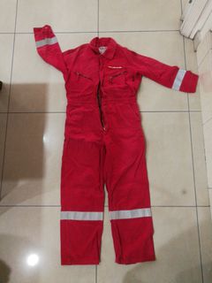 COVERALL. HALLIBURTON. RED WING BRAND size 42, Men's Fashion, Coats ...