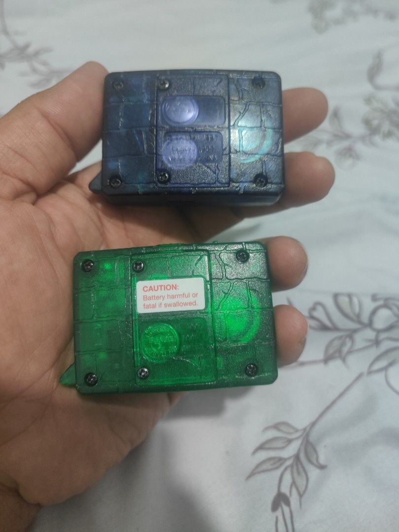 Digimon digivice vpet 97 v1 us dan v2 aus, Hobbies & Toys, Toys & Games ...