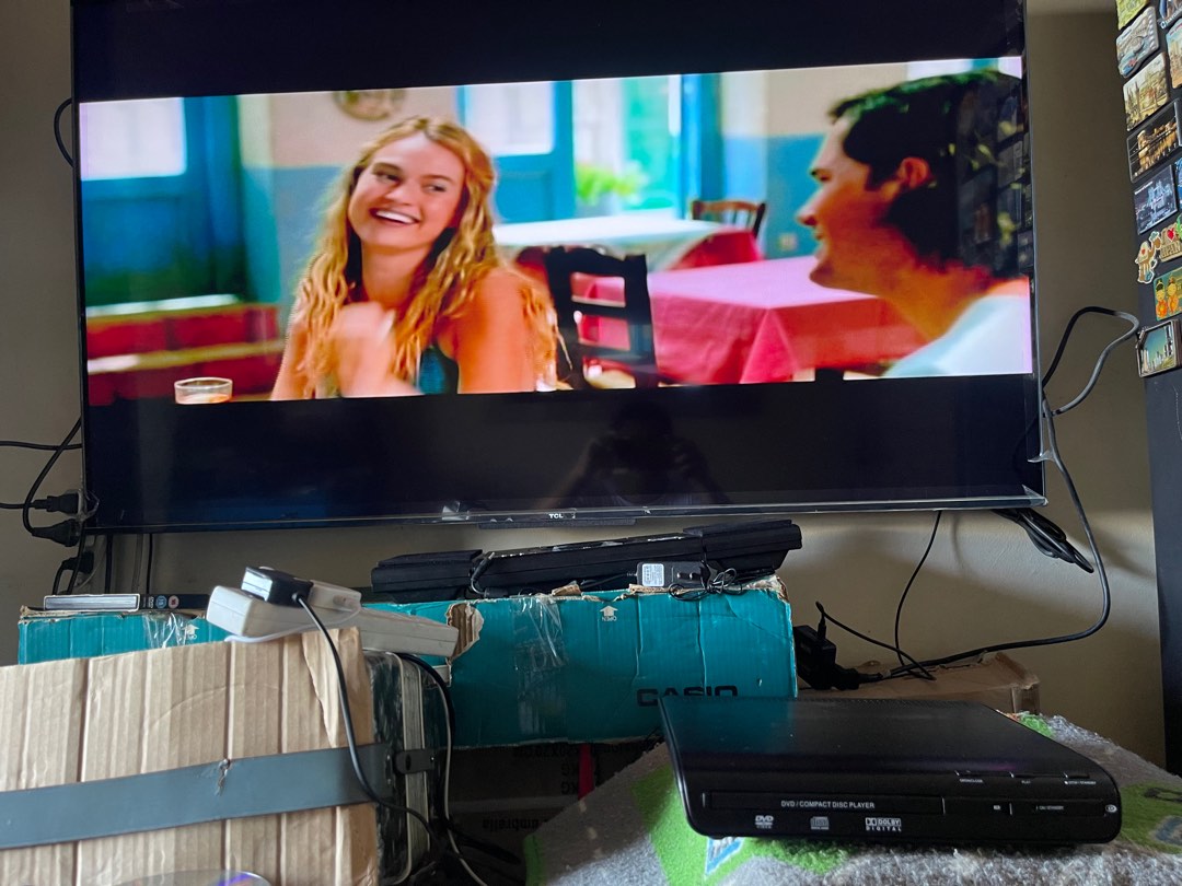 Durabrand CD DVD Player 220v No isyu With original remote Free DVDs, TV ...