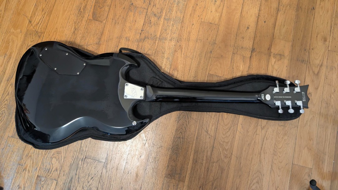 ESP LTD Viper 50 Black Electric Guitar (Made in Indonesia), Hobbies ...