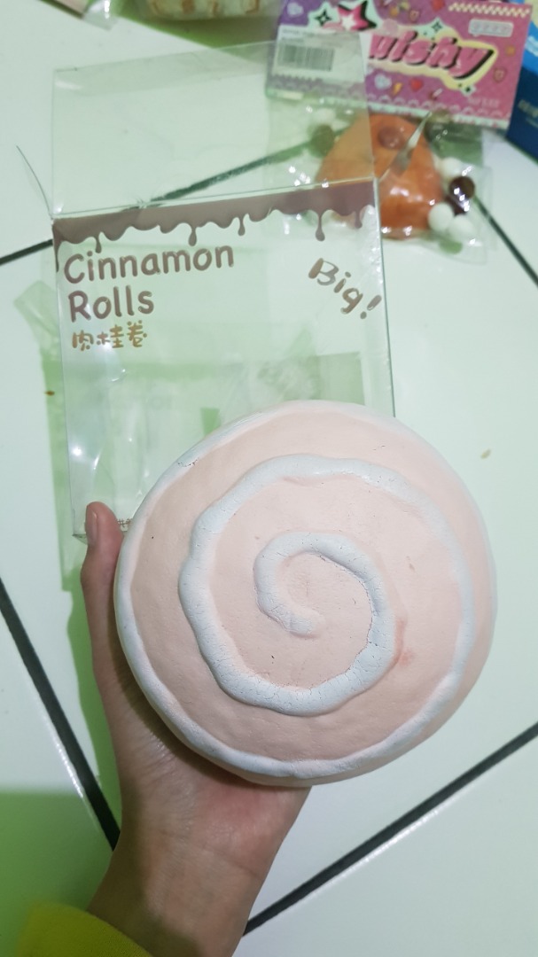 squishy hachimi pink cinnamon rolls, Toys & Collectibles, Mainan di ...