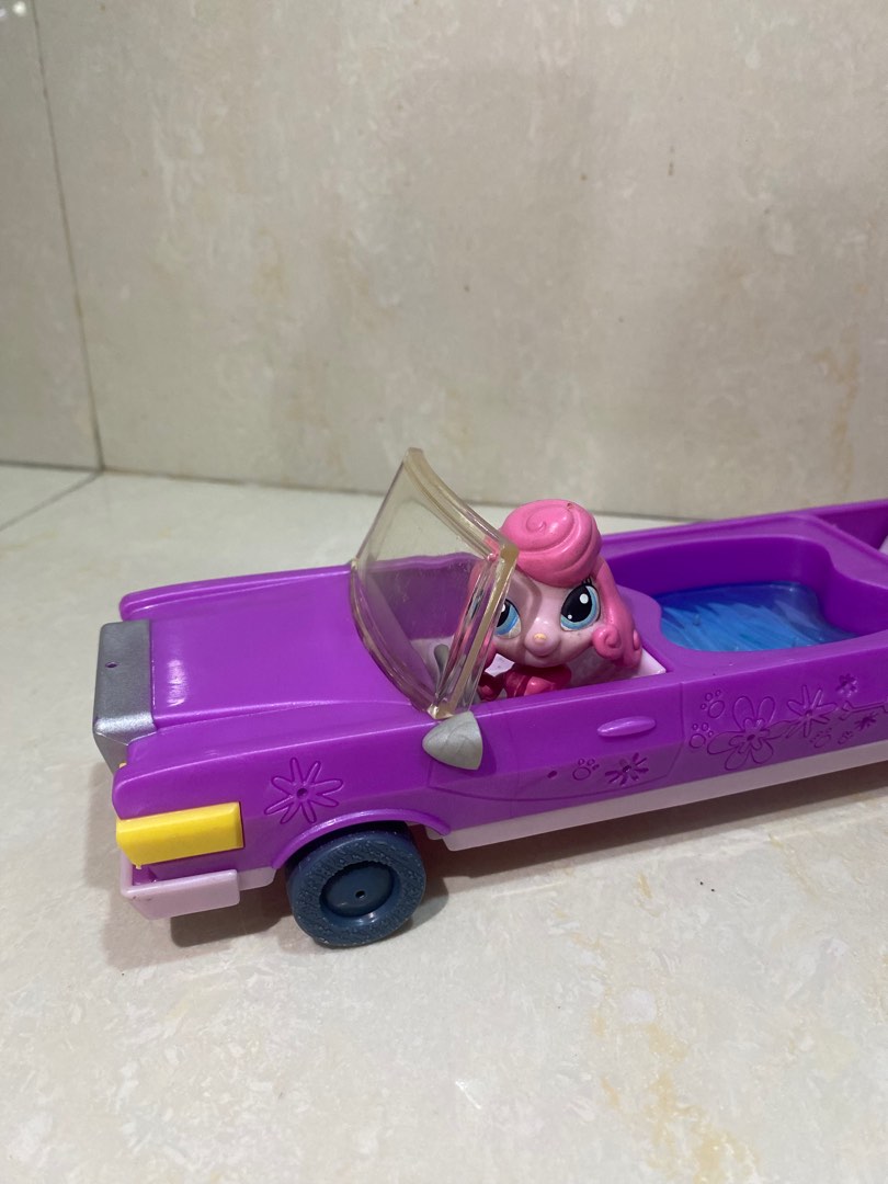 Littlest Pet Shop Limousine | with LPS Pink Poodle & Decor, Hobbies ...