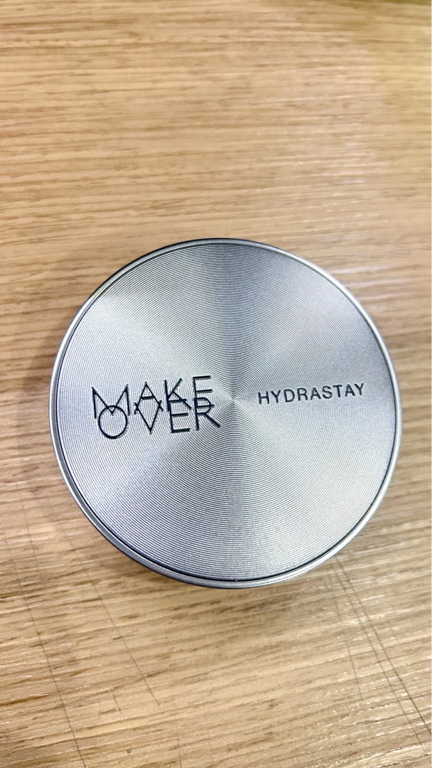 Make Over Prismatic Glass Cushion, Kesehatan & Kecantikan, Rias Wajah ...