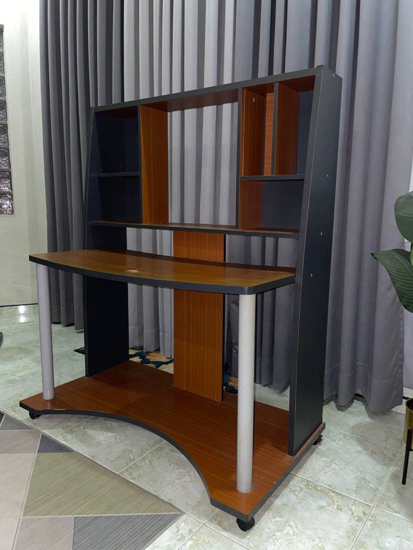 Meja Komputer / Meja Tulis, Furniture & Home Living, Furniture, Tables ...