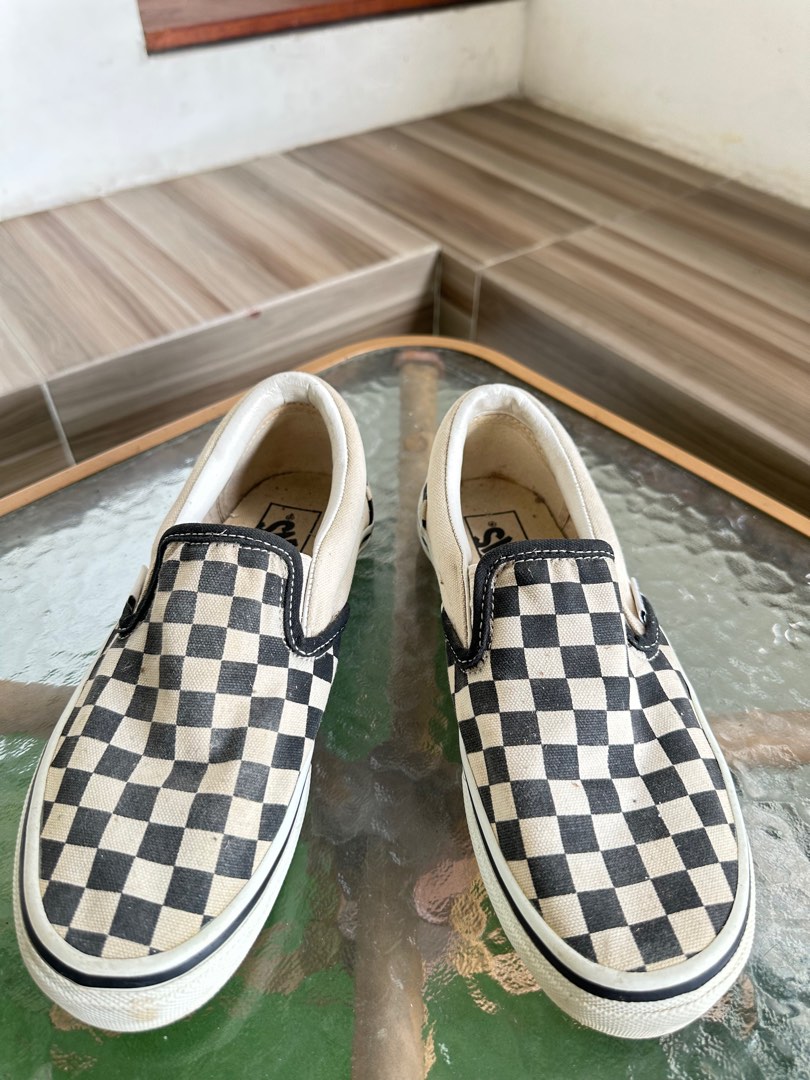 Original Vans Slip On Catur, Fesyen Wanita, Sepatu di Carousell