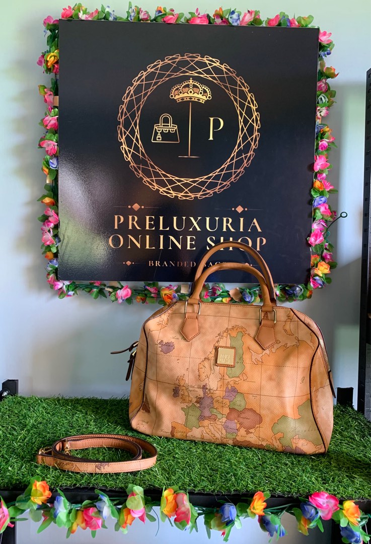 Prima Classe Map Doctors Two Way CrossBody Bag, Women's Fashion, Bags ...