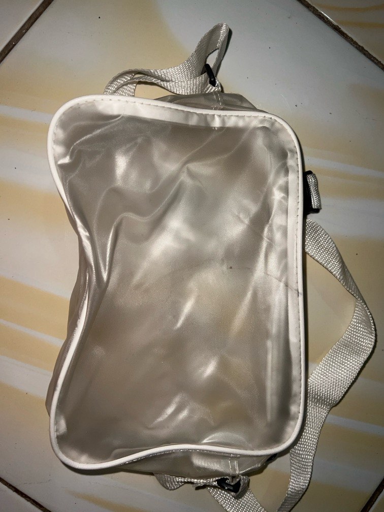 PVC TAS TRANSPARAN, Fesyen Wanita, Tas & Dompet di Carousell