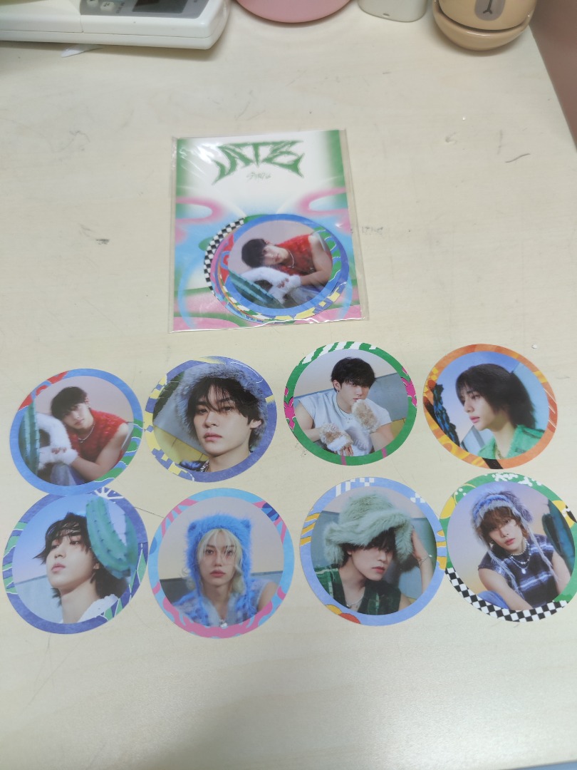Stray kids skz ate sticker pack A, 興趣及遊戲, 收藏品及紀念品, 韓流 - Carousell