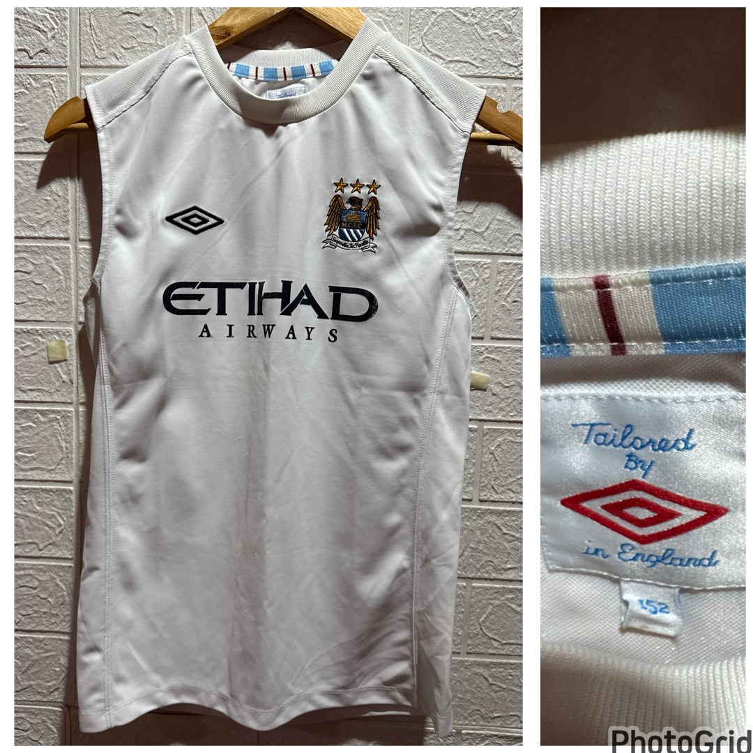 Umbro Junior Top_Vguc_10-12yo, Babies & Kids, Babies & Kids Fashion on ...