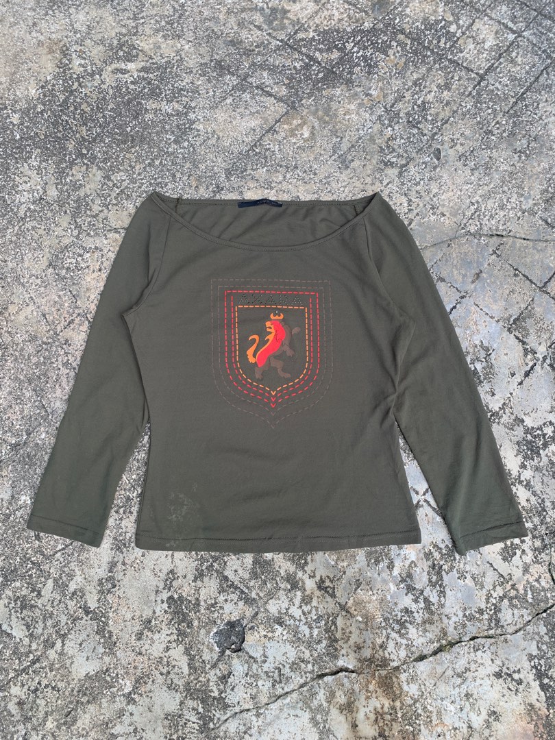 y2k Axara Paris Military Green Royal Lion Logo Graphic Longsleeve Top ...