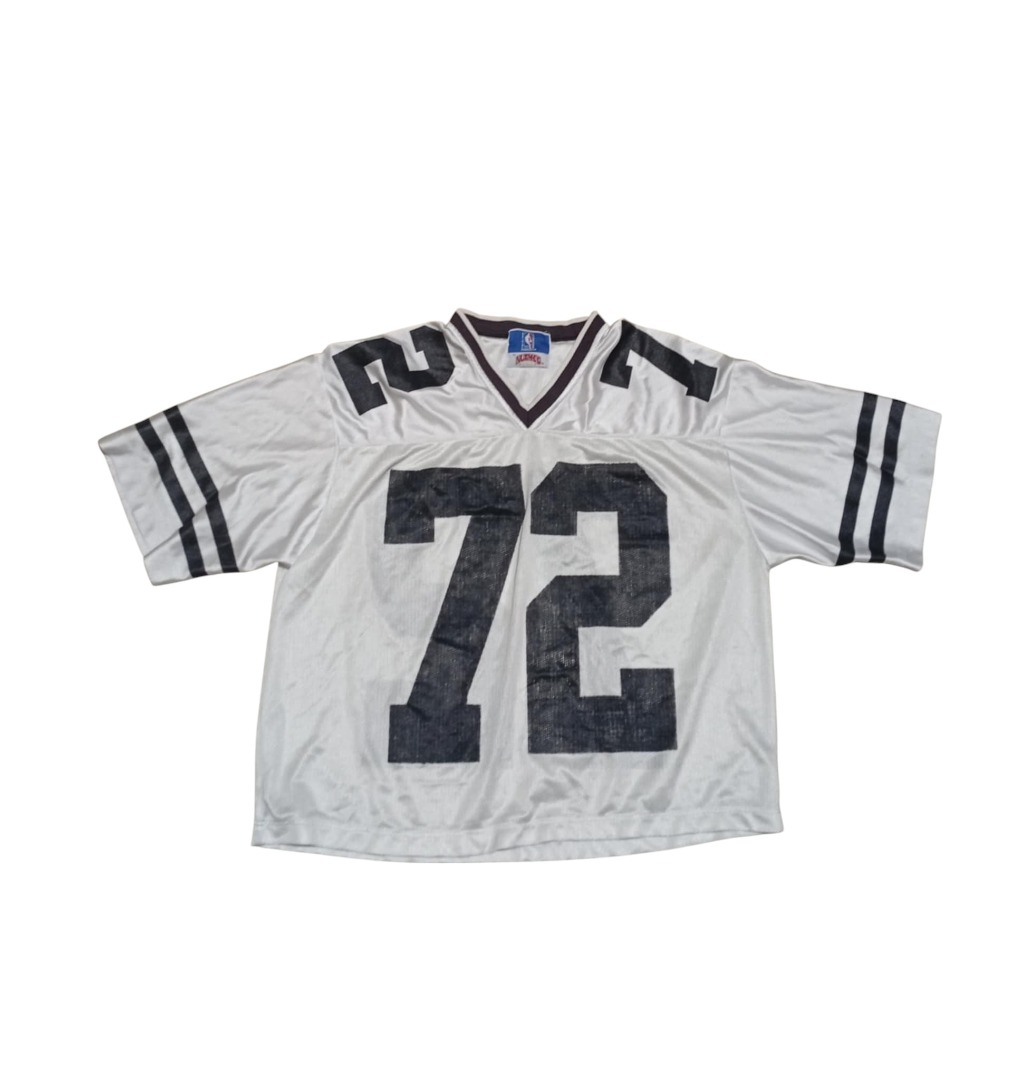 Boxy Cropped White Football Jersey, Men's Fashion, Activewear on Carousell