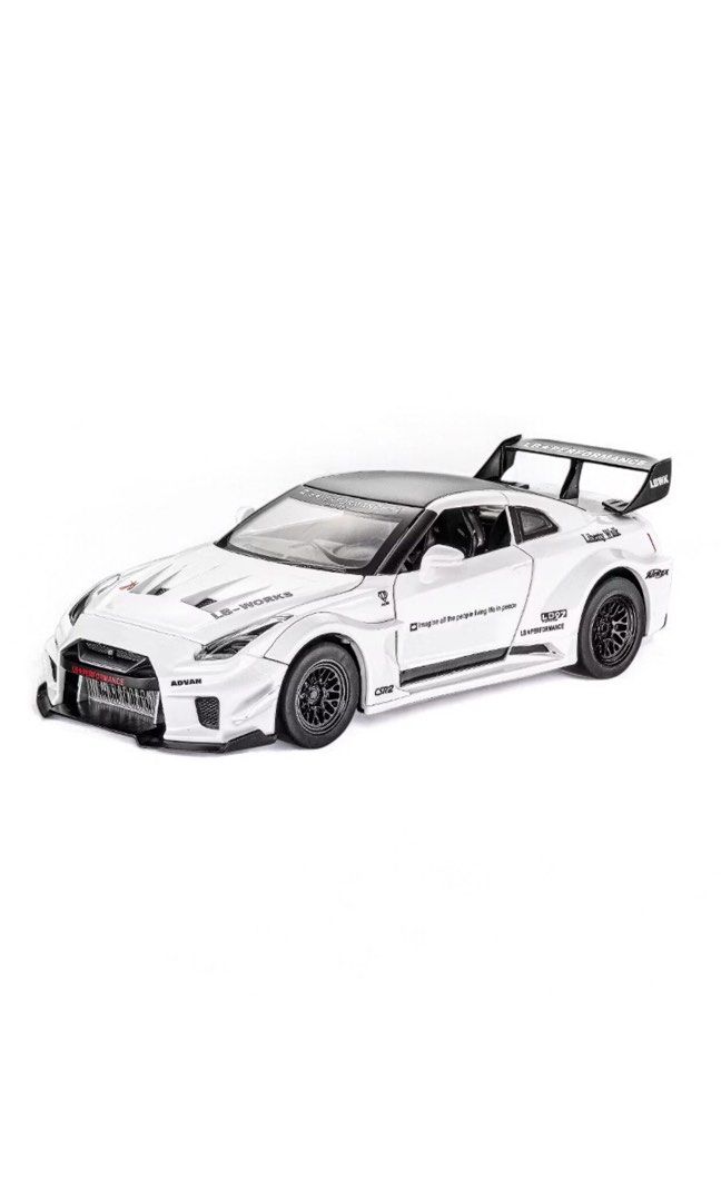 Diecast 1:32 Nissan GTR CSR2, Hobbies & Toys, Toys & Games on Carousell
