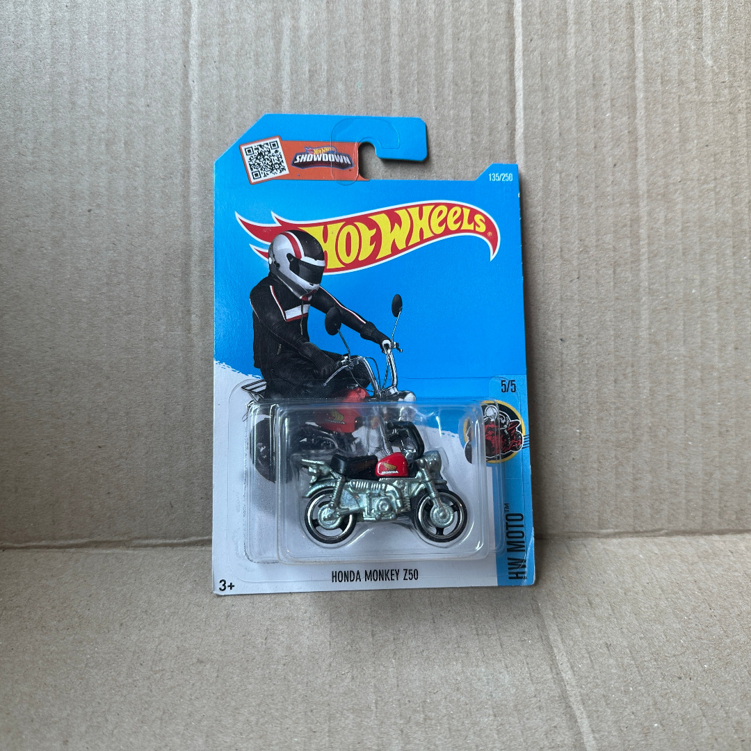 Hot Wheels Honda Monkey Z50 (Card Wear) Custom '01 Acura Integra GSR ...