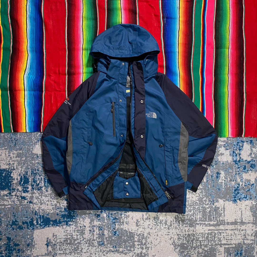 Jacket Tnf Summit Series Gore-Tex, Fesyen Pria, Pakaian , Atasan di ...