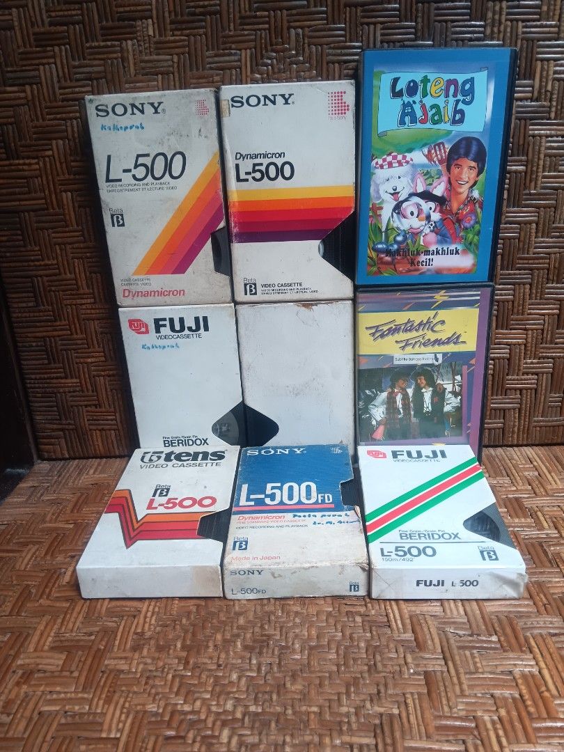 Kaset video VHS, Antik, Lainnya di Carousell