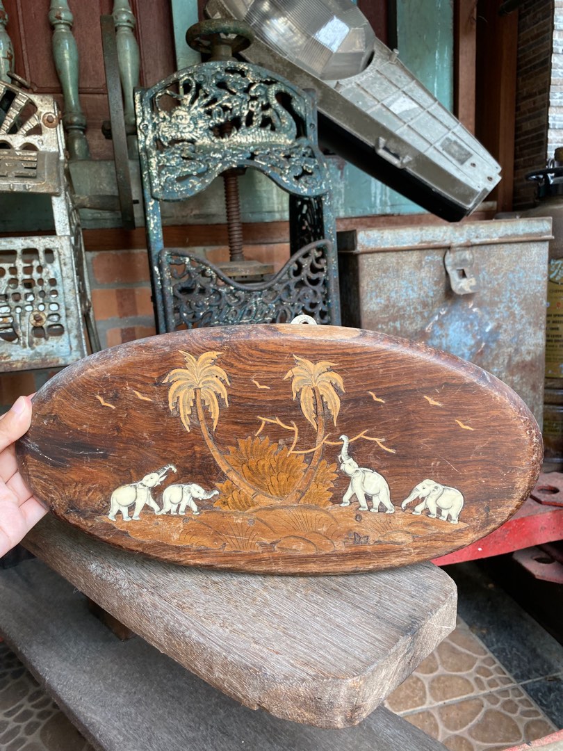 Lukisan Kayu Gajah Antik, Hobbies & Toys, Collectibles & Memorabilia ...