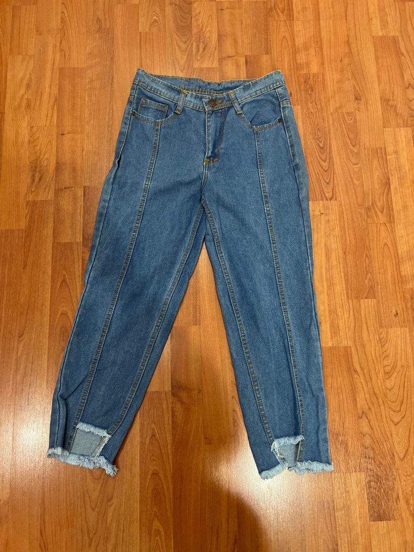 NEW BOYFRIEND JEANS, Fesyen Wanita, Pakaian Wanita, Bawahan di Carousell