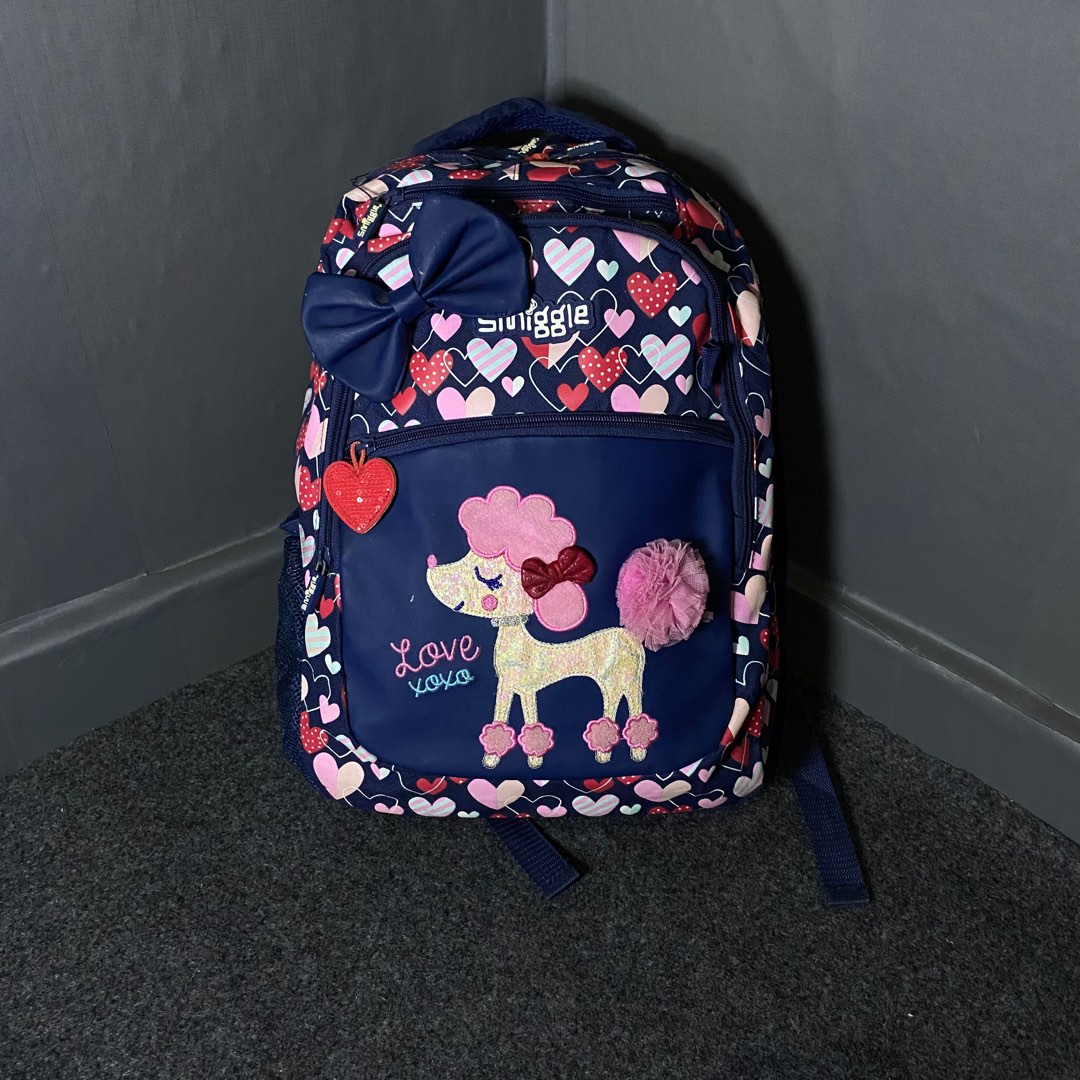 Smiggle Backpack, Barang Mewah, Tas & Dompet di Carousell