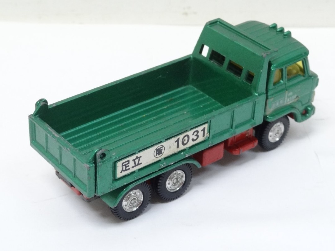 Tomica DANDY 1/70 Dump truck NO.28 Hino Dump truck Current condition ...