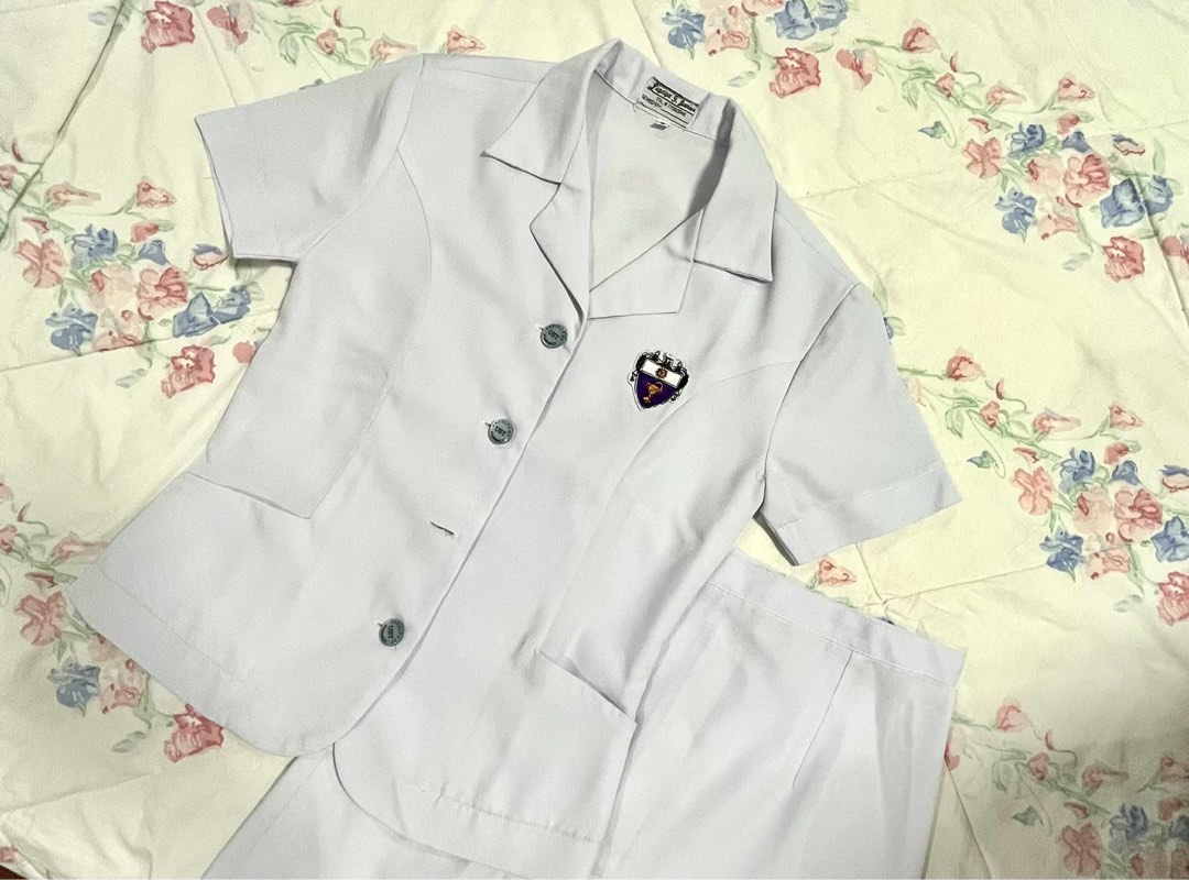 UST Faculty of Pharmacy Medical Technology Type A Uniform, Women's ...
