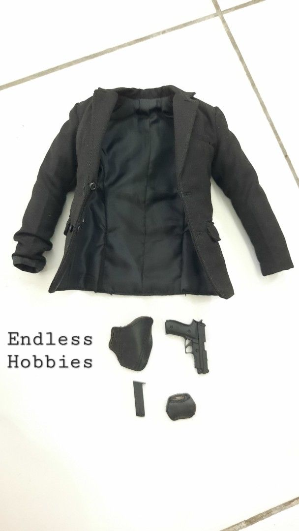 1/6 Men in Suit (Jones), Hobbies & Toys, Toys & Games on Carousell
