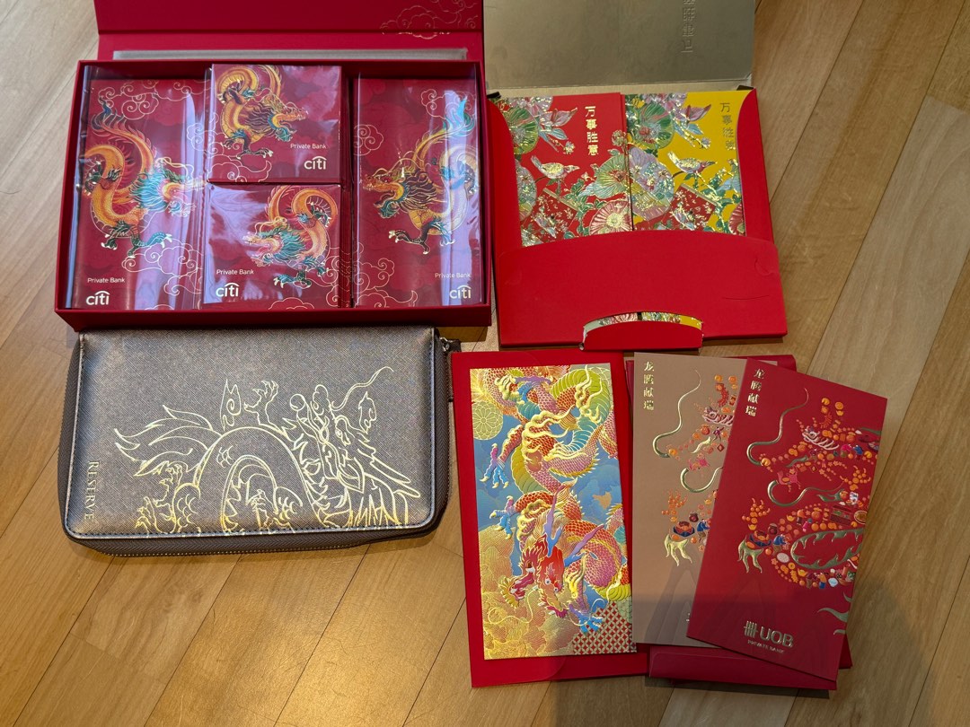 Ang pow set and pouch dragons and bird design, Hobbies & Toys ...