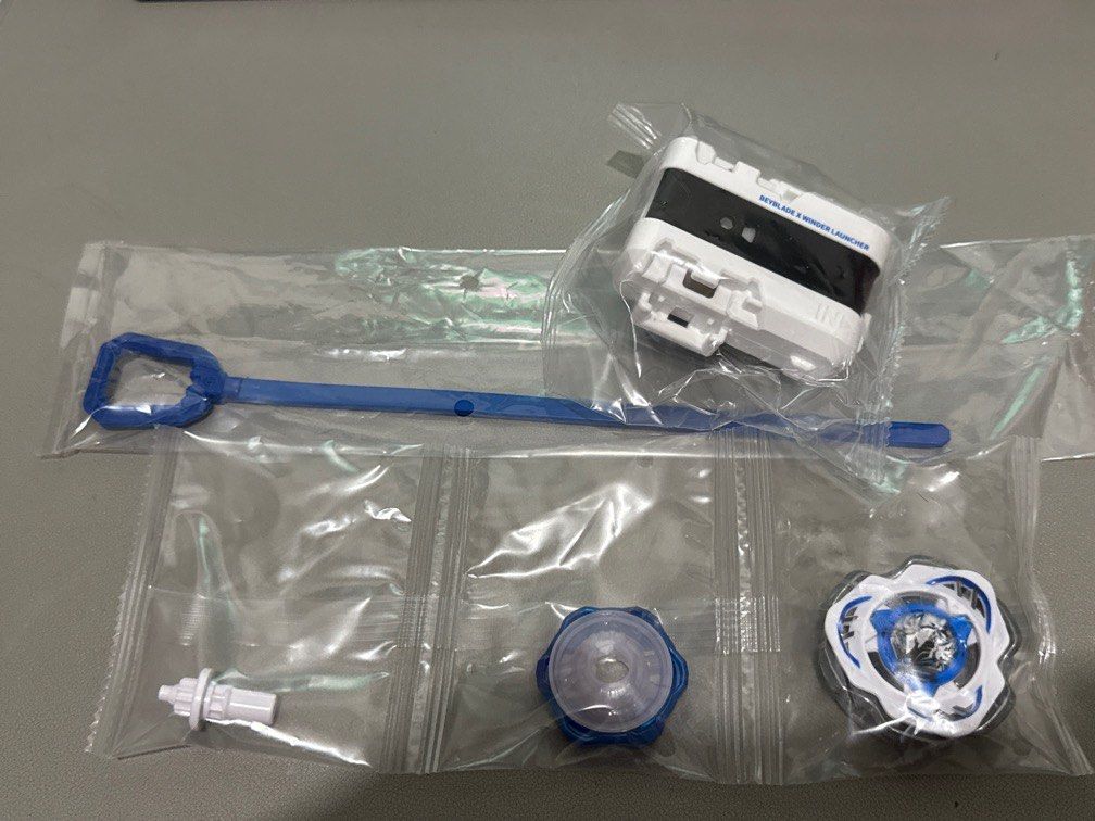 Beyblade X CX04 Perseus Dark White Blue Set with ripcord, Hobbies ...