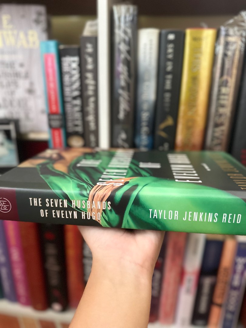 BOTM: The Seven Husband of Evelyn Hugo, Hobbies & Toys, Books ...