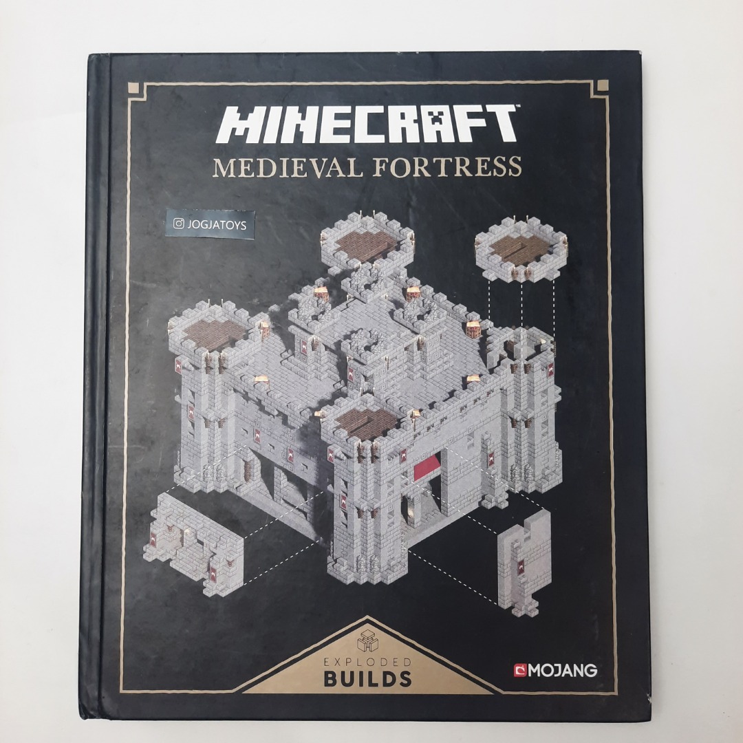 Buku Minecraft: Exploded Builds: Medieval Fortress: Official Mojang ...