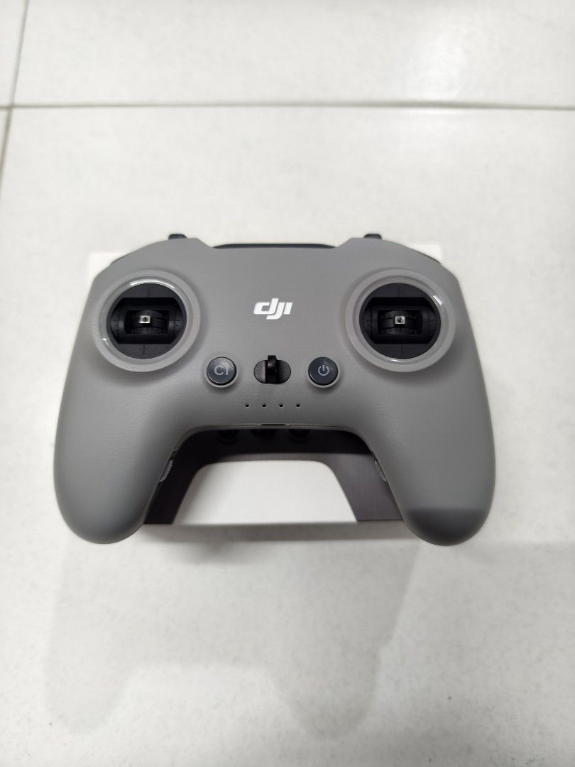 DJI RC3 Controller, Photography, Drones on Carousell