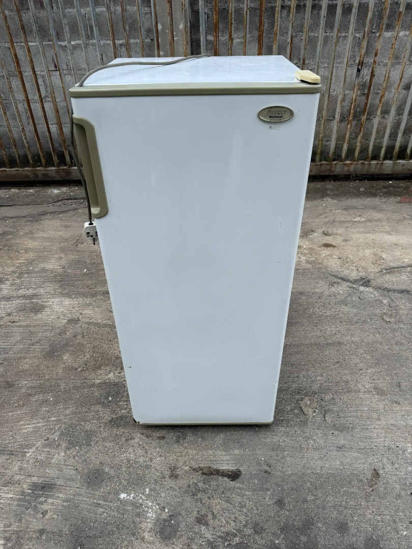 Freezer Peti Ais 1 Door (National), TV & Home Appliances, Kitchen ...
