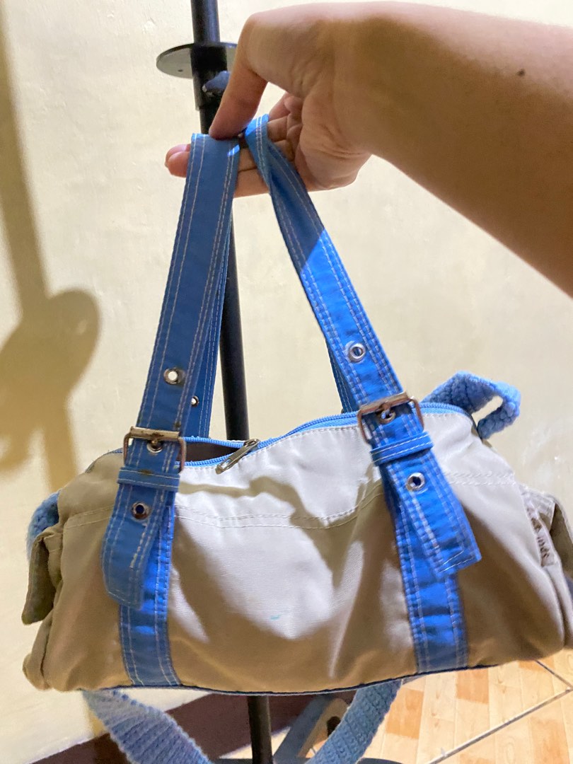 HEARTSTRINGS vintage y2k Blue and beige cream handbag small duffle bag ...