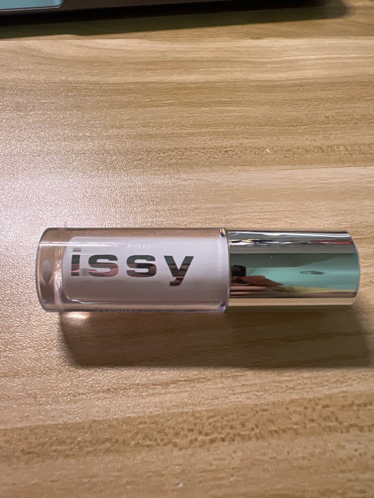 ISSY Color-enhancing eyeshadow base, Beauty & Personal Care, Face ...
