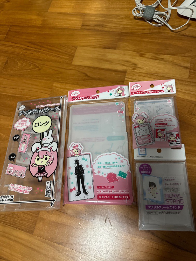 japan daiso seria acrylic stand display photocard frame, Hobbies & Toys ...