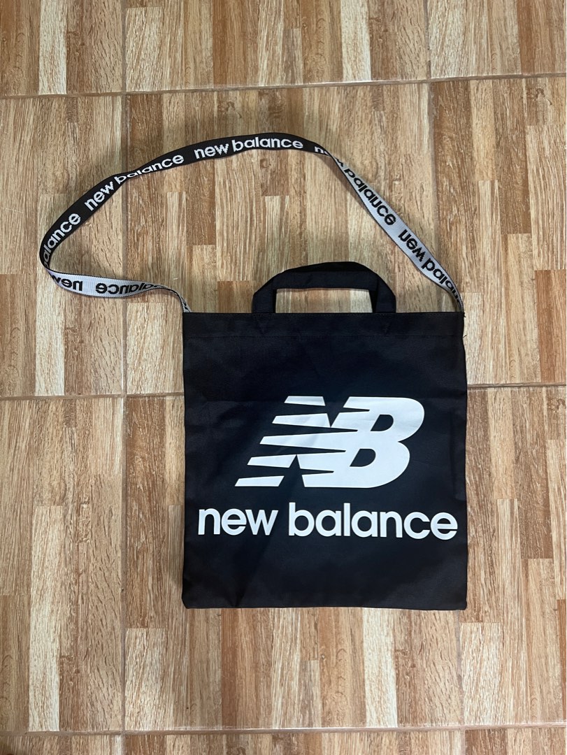 New Balance 2-way Tote Shoulder Bag, Women's Fashion, Bags & Wallets ...