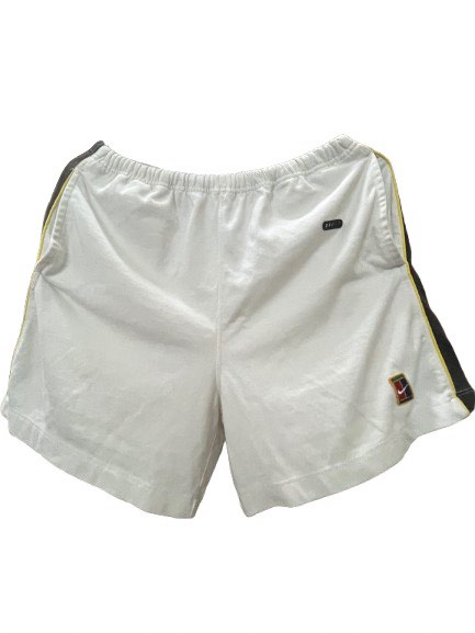 Nike court shortpant, Men's Fashion, Bottoms, Shorts on Carousell