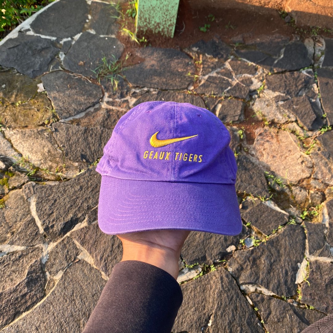 Nike team geaux tigers, Fesyen Pria, Aksesoris, Topi di Carousell