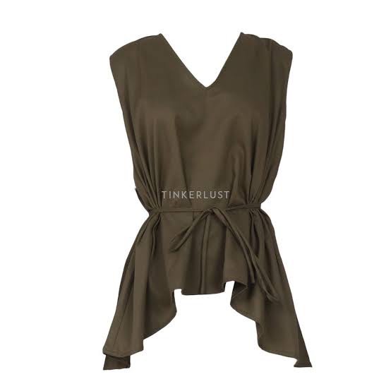 Peggy at velvet army top collab peggy hartanto with shopatvelvet ...
