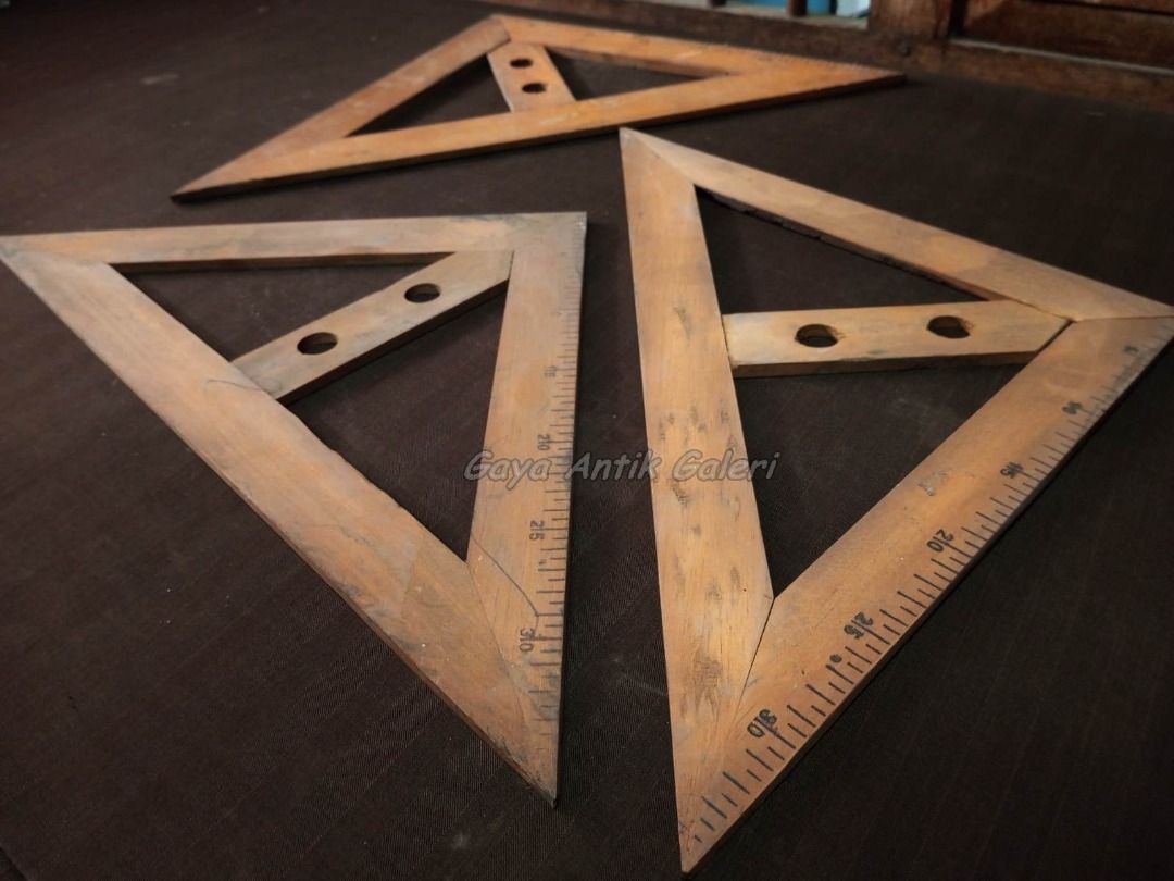 Penggaris Siku Sama Sisi Bahan Kayu 35cm, Antik, Lainnya di Carousell