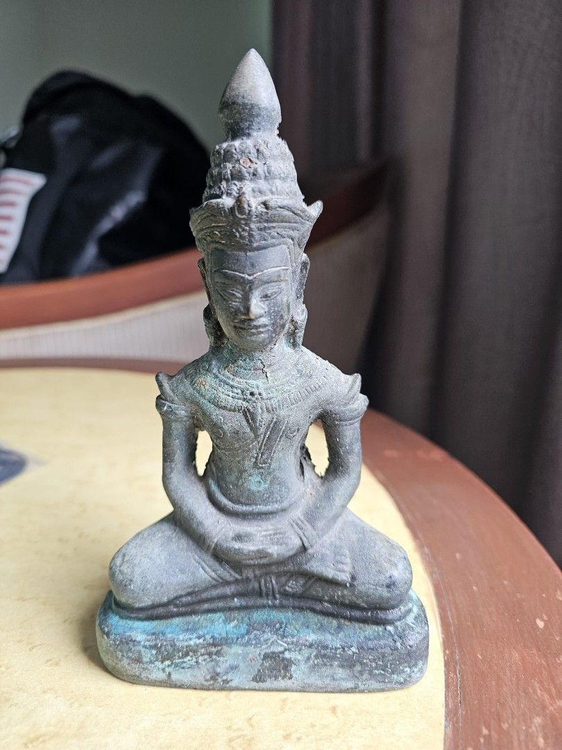 Phra Ruang Lopburi bucha, Hobbies & Toys, Memorabilia & Collectibles ...