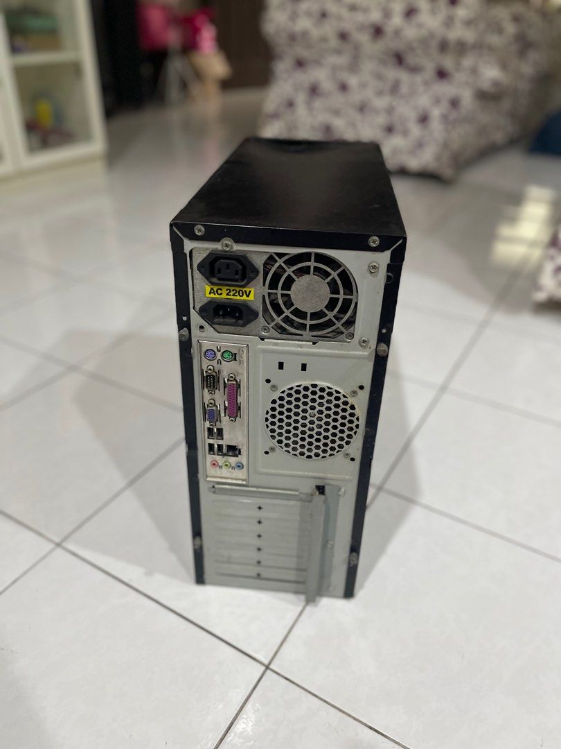 Powerlogic Futura 220 desktop computer, Computers & Tech, Desktops on ...