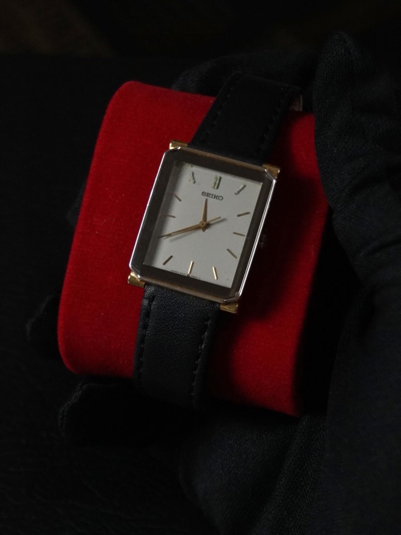 Seiko Rectangle, Barang Mewah, Jam Tangan di Carousell